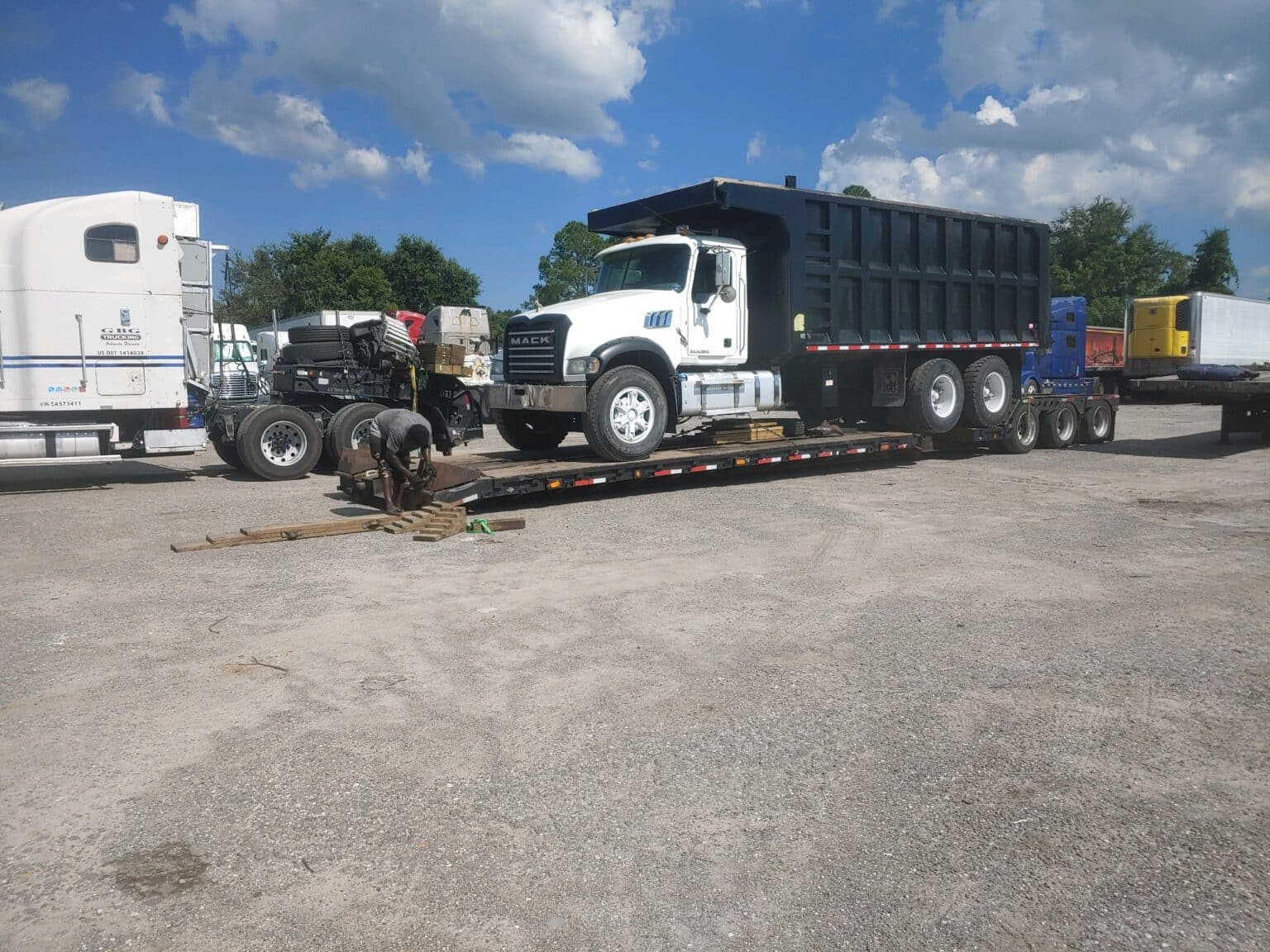 Shipping Farm Equipment to Canada - Tractor Transport